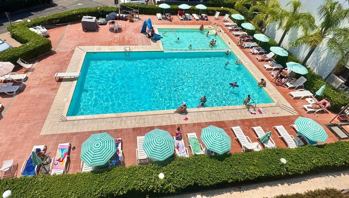 75 M² Ferienwohnung ∙ 2 Schlafzimmer ∙ 6 Gäste - Riposto