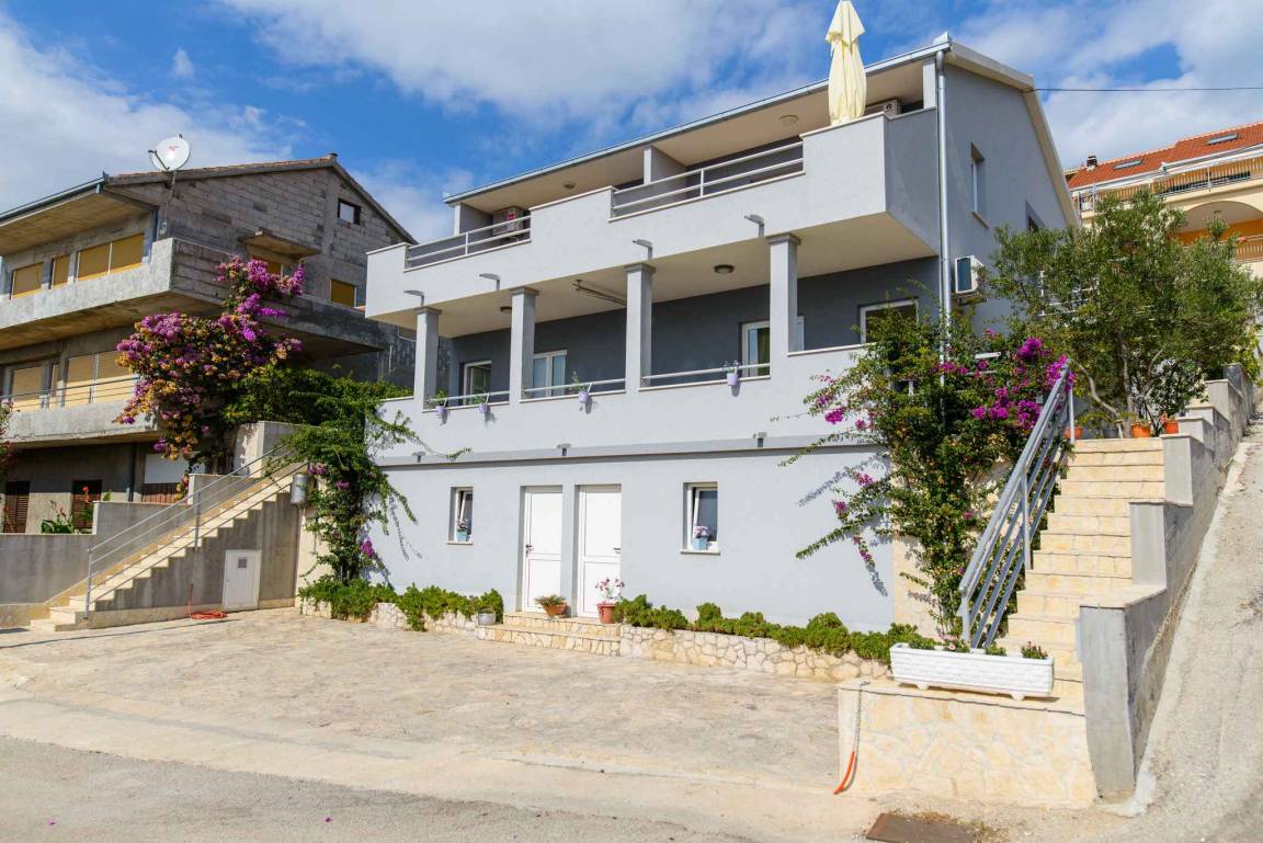 50 M² Appartement ∙ 2 Slaapkamers ∙ 4 Gasten - Trogir