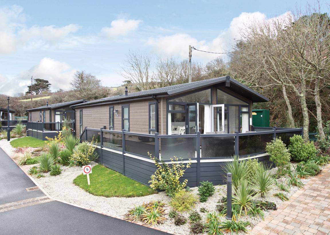 Chalet ∙ 3 Bedrooms ∙ 6 Guests - Cornwall