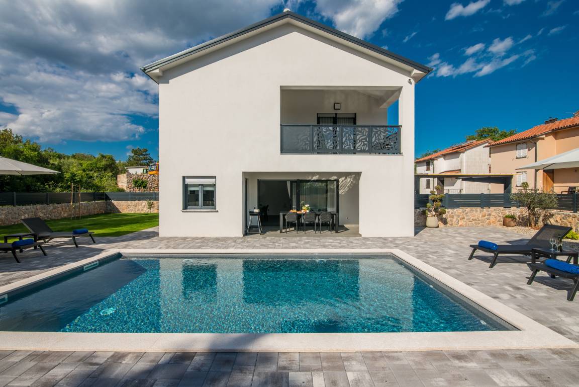 190 M² Villa ∙ 3 Bedrooms ∙ 8 Guests - Krk