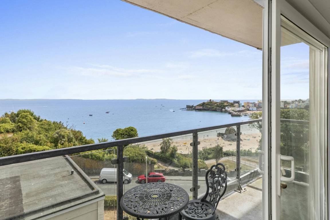 68 M² Cottage ∙ 2 Bedrooms ∙ 4 Guests - Tenby