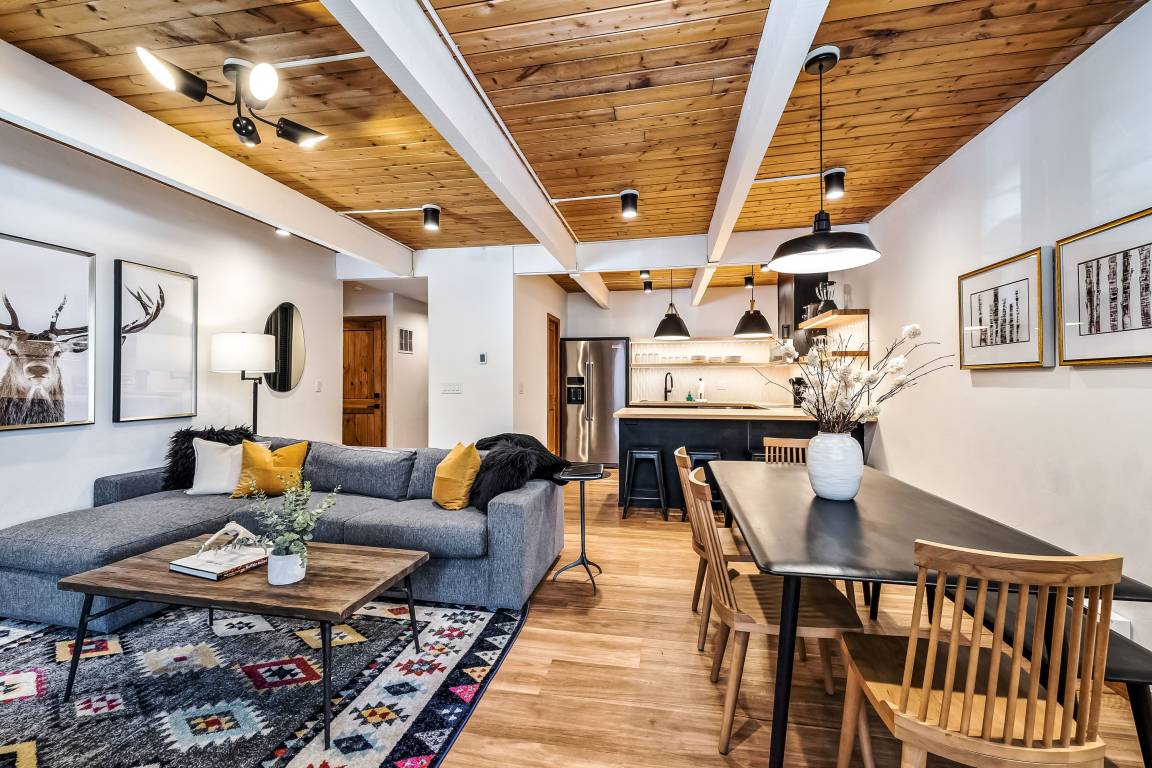 91 M² Apartamento ∙ 2 Quartos ∙ 8 Hóspedes - Colorado