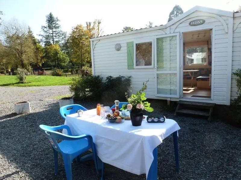 23 M² Mobil-home ∙ 2 Chambres ∙ 4 Personnes - Nièvre