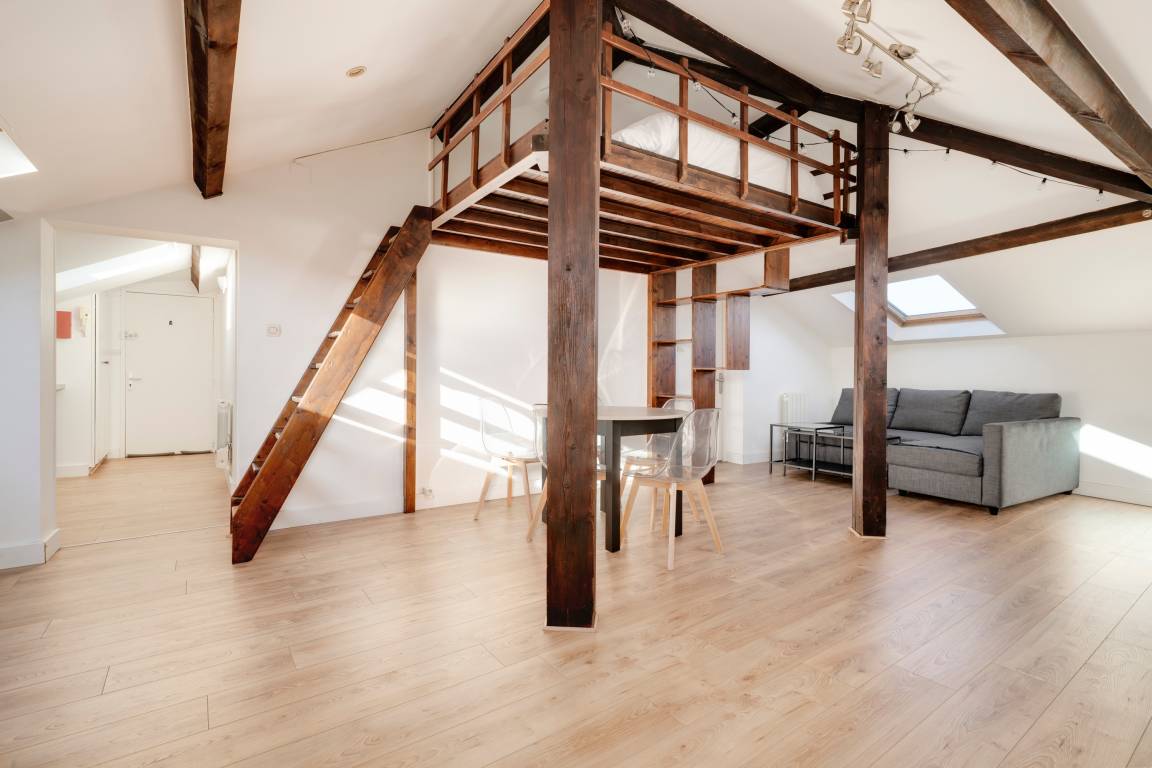 70 M² Ferienwohnung ∙ 1 Schlafzimmer ∙ 4 Gäste - Nancy