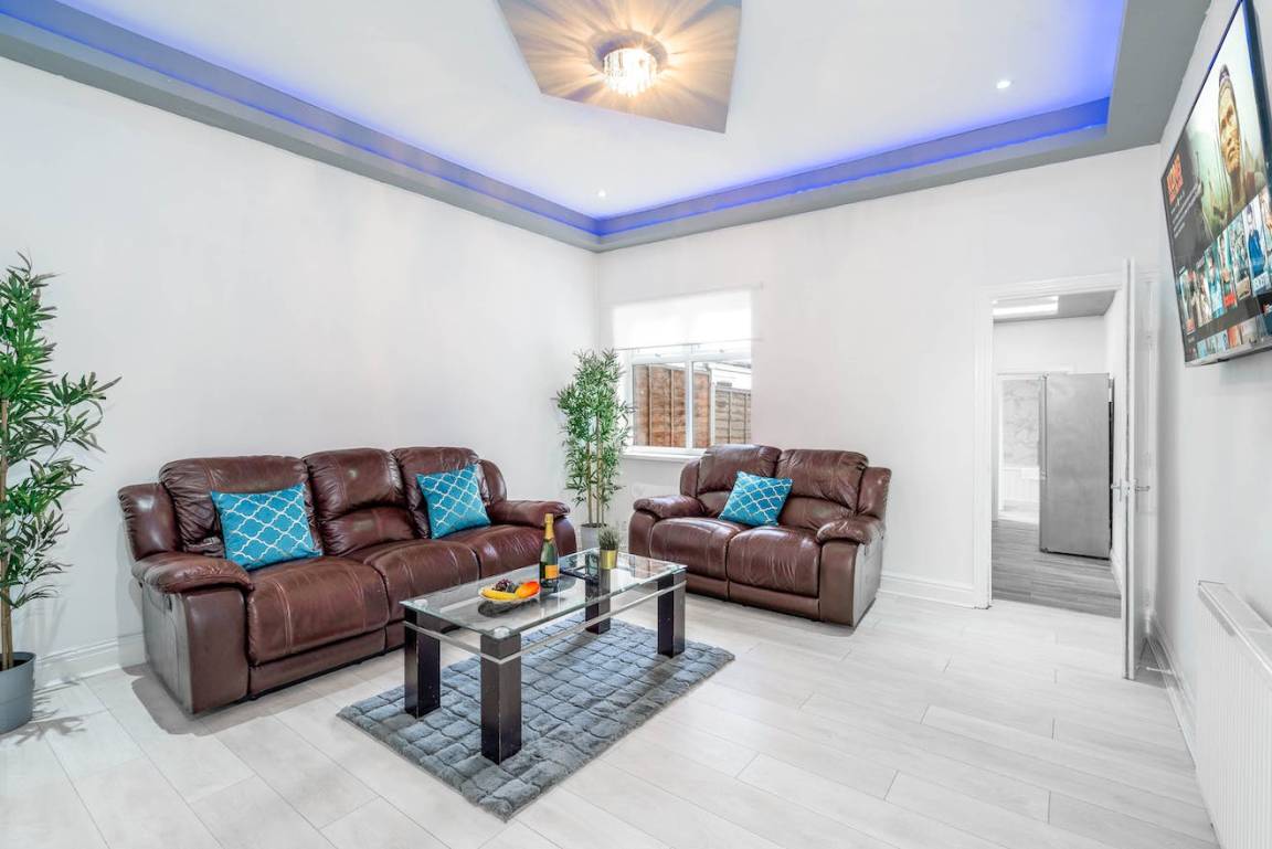 372 M² Casa ∙ 5 Habitaciones ∙ 13 Huéspedes - Birmingham