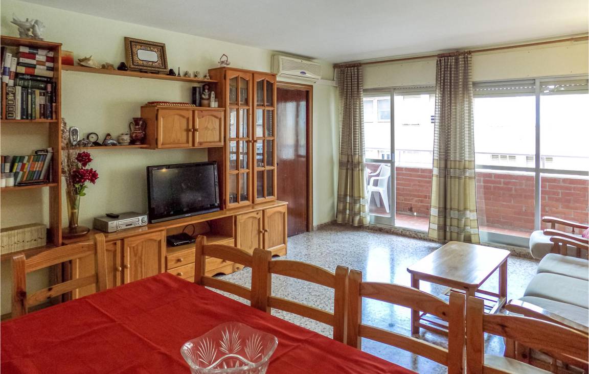 130 M² Apartamento ∙ 4 Habitaciones ∙ 8 Huéspedes - Amposta