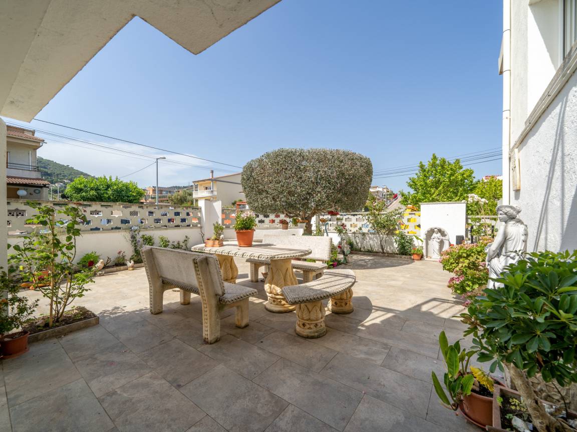 107 M² Apartment ∙ 4 Bedrooms ∙ 6 Guests - Pineda de Mar