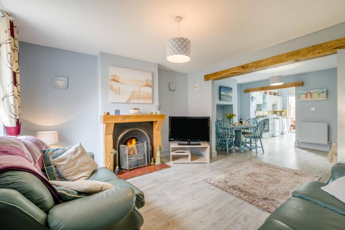 Cottage ∙ 2 Bedrooms ∙ 4 Guests - Snettisham