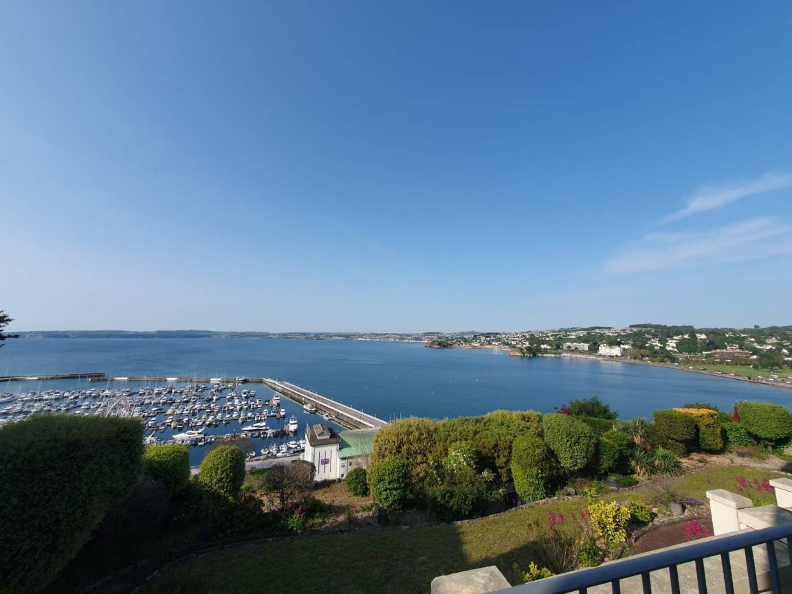 Cottage ∙ 2 Bedrooms ∙ 4 Guests - Torquay