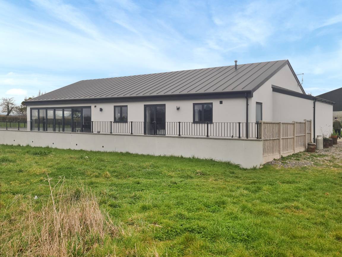 Cottage ∙ 3 Bedrooms ∙ 6 Guests - Shepton Mallet