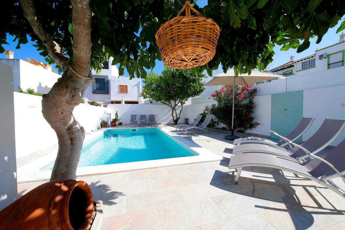 300 M² Villa ∙ 4 Slaapkamers ∙ 9 Gasten - Santa Luzia