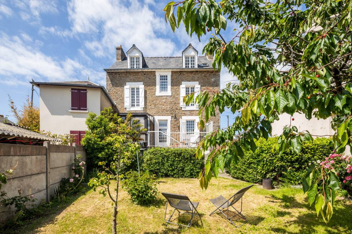 150 M² House ∙ 5 Bedrooms ∙ 8 Guests - Saint-Malo
