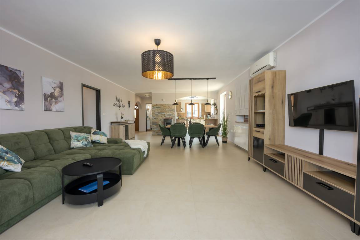 90 M² Apartment ∙ 2 Bedrooms ∙ 6 Guests - Ankaran