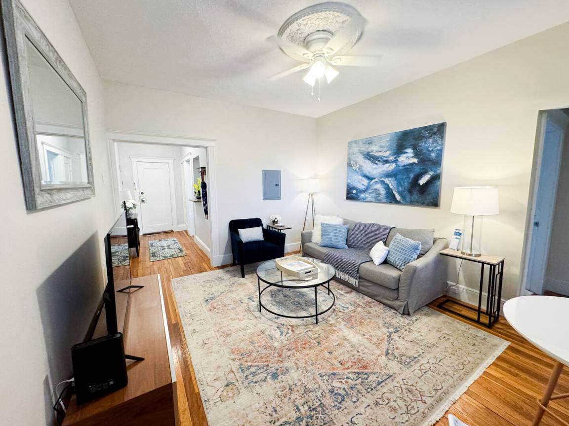 74 M² Apartment ∙ 2 Bedrooms ∙ 6 Guests - Boston, MA