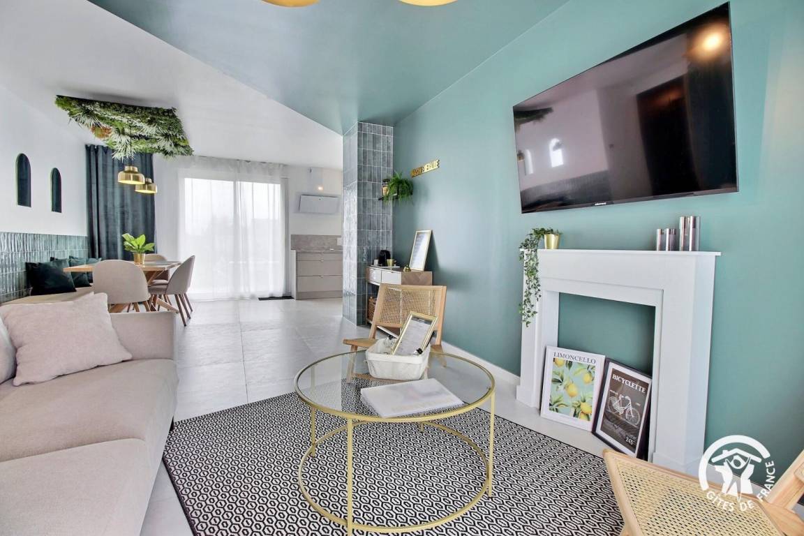 83 M² Gîte ∙ 3 Chambres ∙ 6 Personnes - Guillac