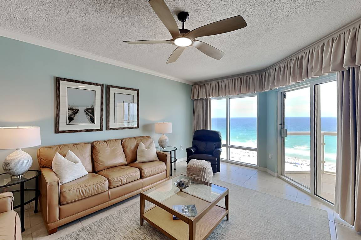102 M² Condo ∙ 2 Bedrooms ∙ 6 Guests - Pensacola Beach, FL