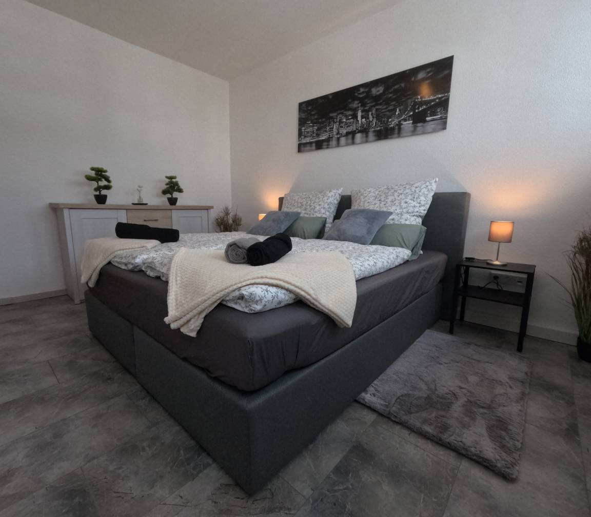 96 M² Ferienwohnung ∙ 3 Schlafzimmer ∙ 6 Gäste - Marsberg