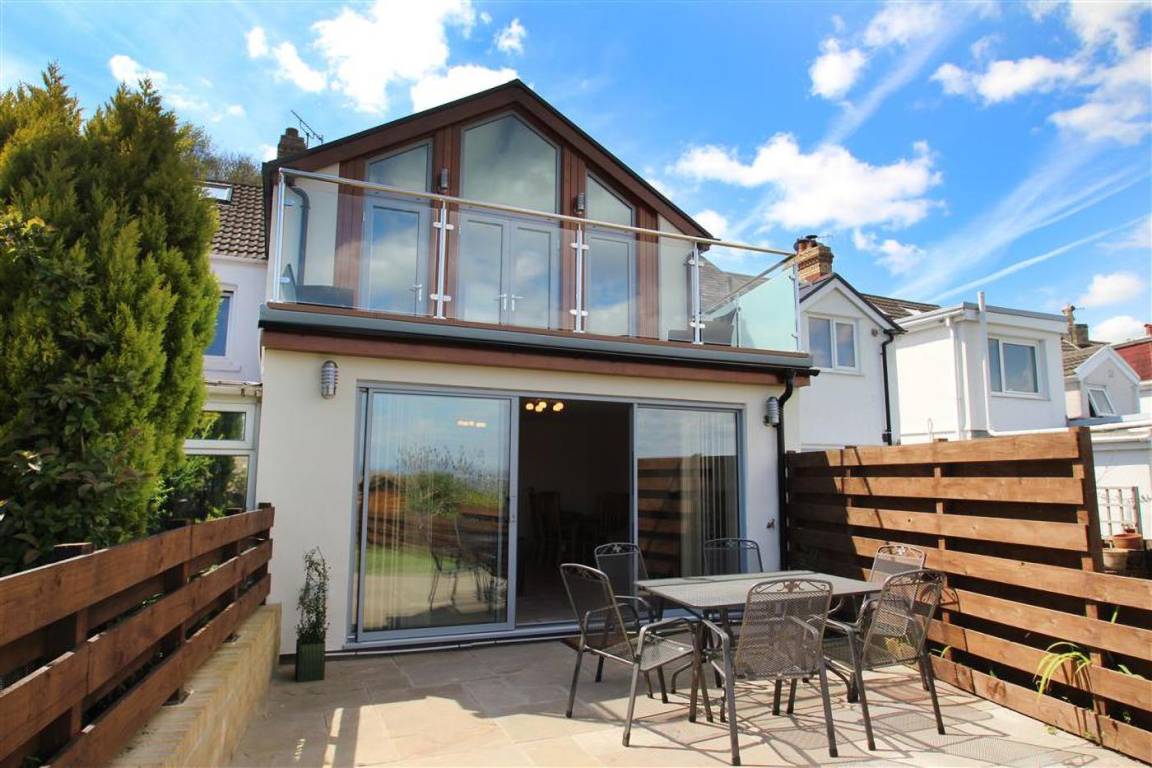 Cottage ∙ 4 Bedrooms ∙ 6 Guests - The Mumbles