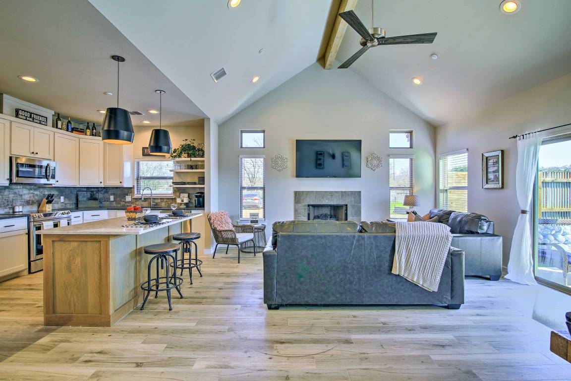 116 M² Apartment ∙ 2 Bedrooms ∙ 4 Guests - Fredericksburg, TX