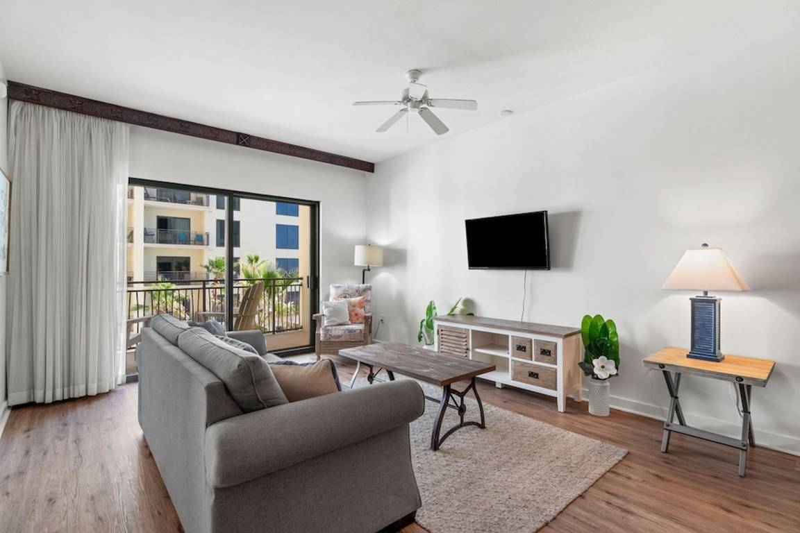 76 M² Hotel ∙ 1 Bedroom ∙ 4 Guests - Laguna Beach, FL
