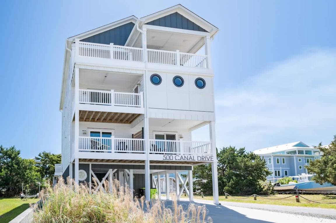 372 M² House ∙ 8 Bedrooms ∙ 17 Guests - Carolina Beach