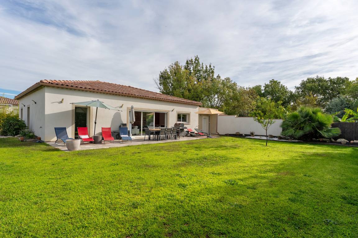 135 M² Villa ∙ 4 Chambres ∙ 10 Personnes - Alès
