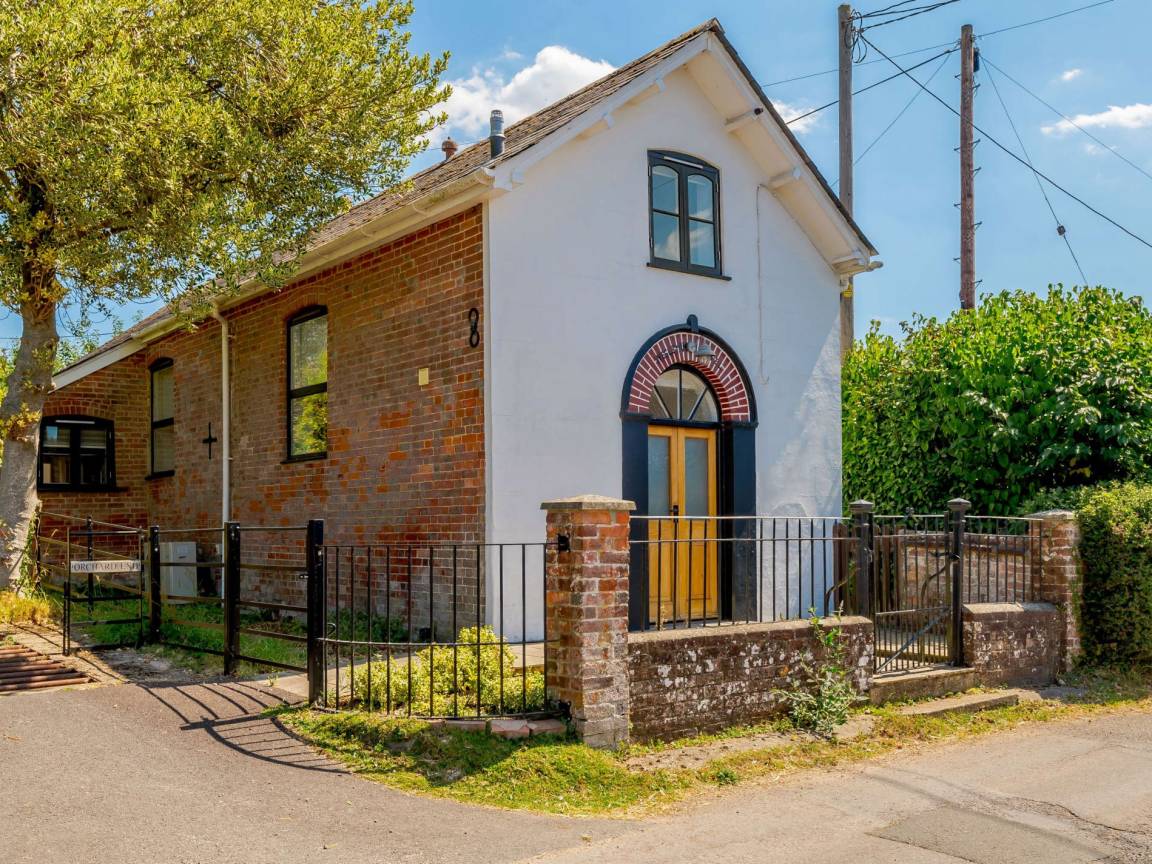 Cottage ∙ 2 Bedrooms ∙ 4 Guests - Ringwood
