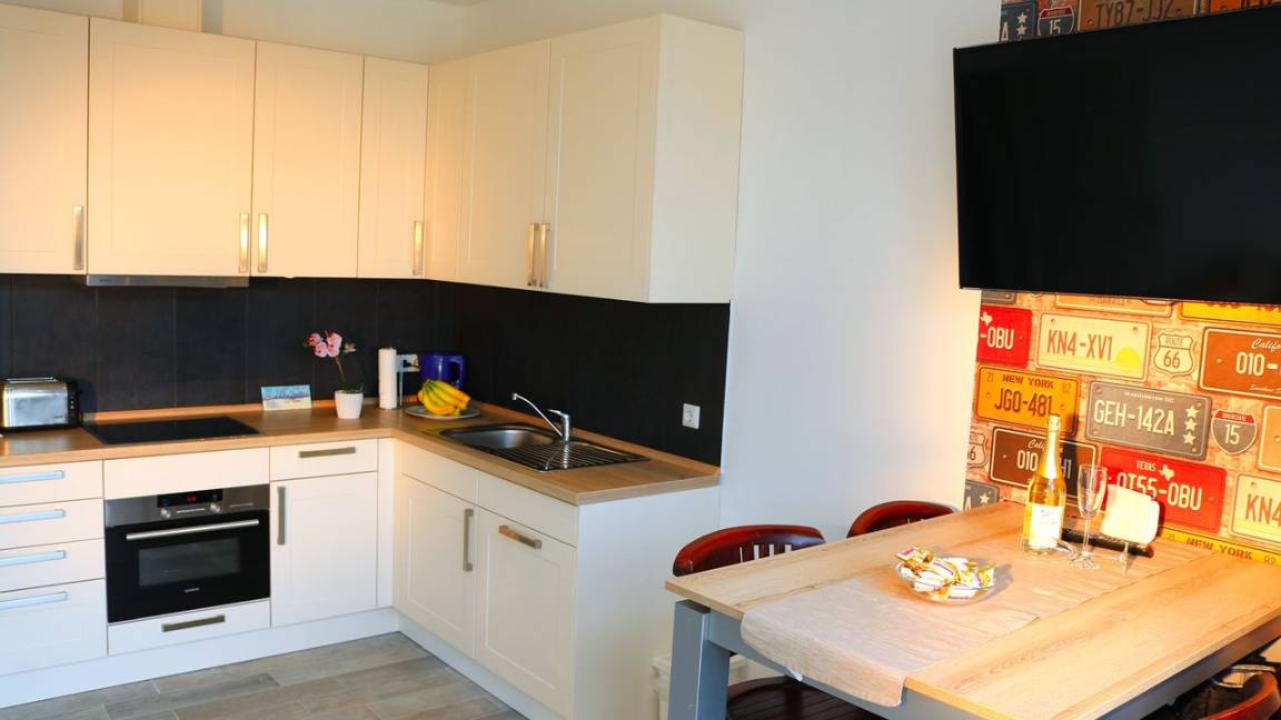 65 M² Ferienwohnung ∙ 3 Schlafzimmer ∙ 7 Gäste - Kellinghusen
