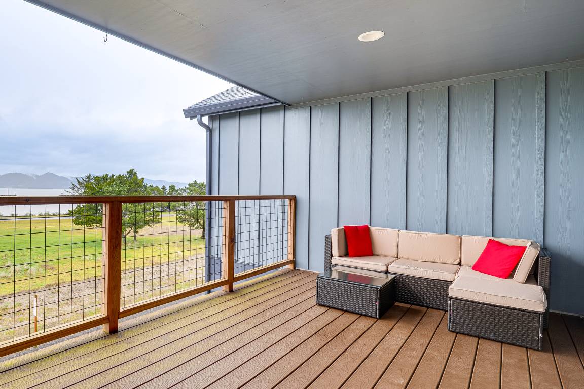 199 M² Apartment ∙ 4 Bedrooms ∙ 8 Guests - Warrenton, OR