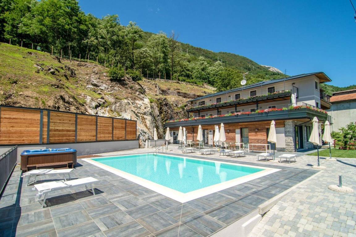 44 M² Appartement ∙ 1 Slaapkamer ∙ 6 Gasten - Colico