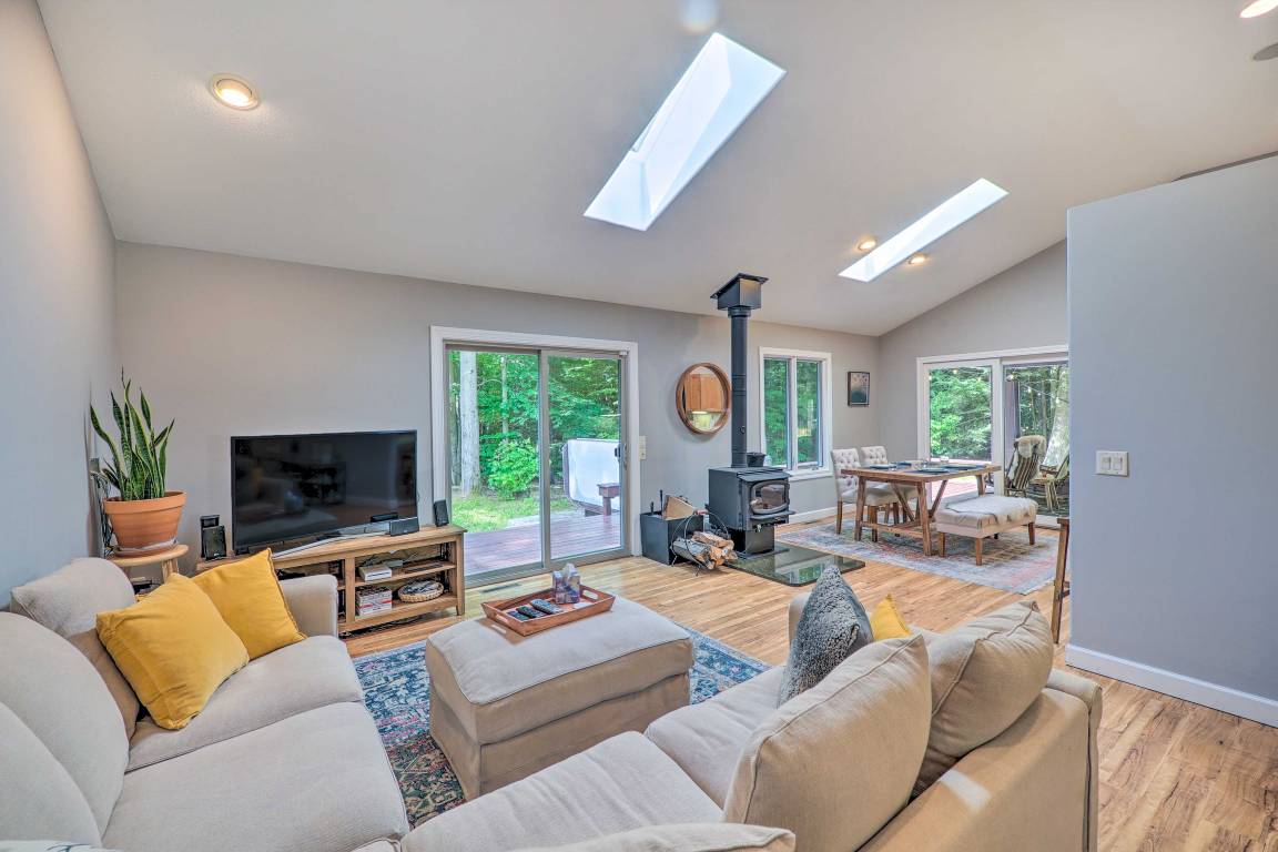 130 M² House ∙ 3 Bedrooms ∙ 6 Guests - Duck Lake State Park, Whitehall