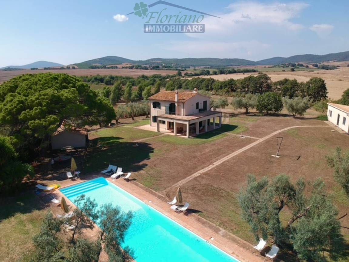 Villa ∙ 4 Slaapkamers ∙ 6 Gasten - Montalto di Castro