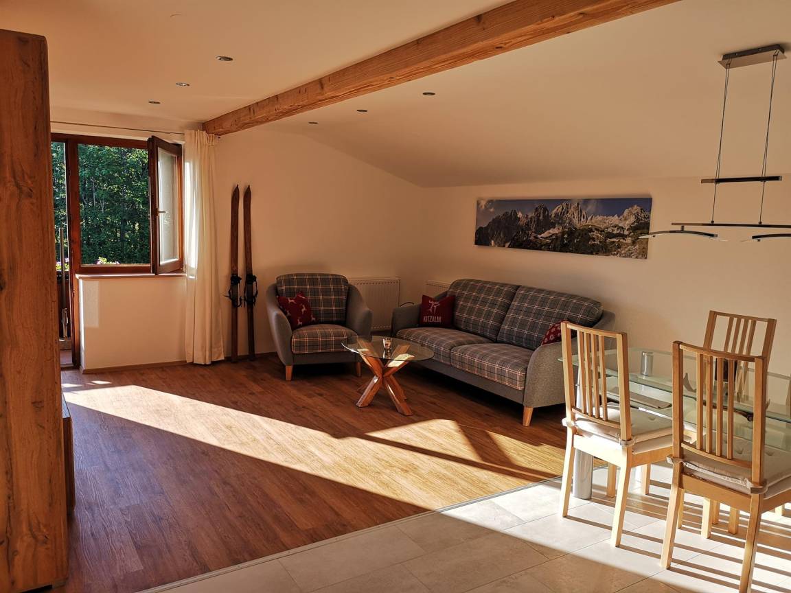 65 M² Appartement ∙ 1 Slaapkamer ∙ 4 Gasten - Kössen