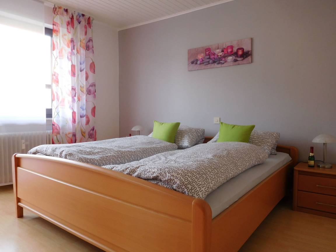 97 M² Ferienwohnung ∙ 3 Schlafzimmer ∙ 5 Gäste - Kronach