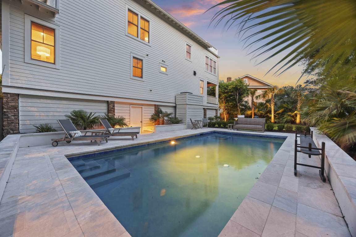 335 M² House ∙ 6 Bedrooms ∙ 14 Guests - Isle of Palms Beach, SC