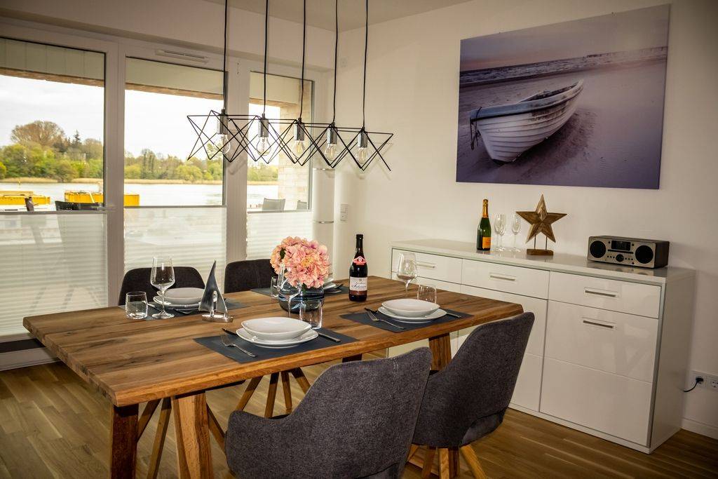 83 M² Ferienwohnung ∙ 2 Schlafzimmer ∙ 4 Gäste - Ostsee
