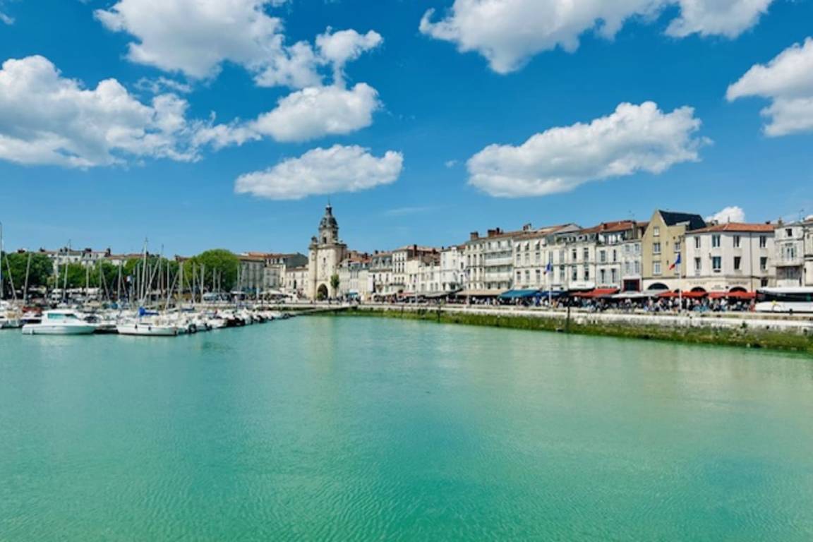 40 M² Apartment ∙ 2 Bedrooms ∙ 6 Guests - La Rochelle