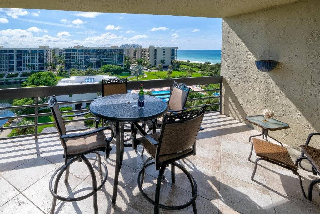 Condo ∙ 2 Bedrooms ∙ 4 Guests - Longboat Key, FL