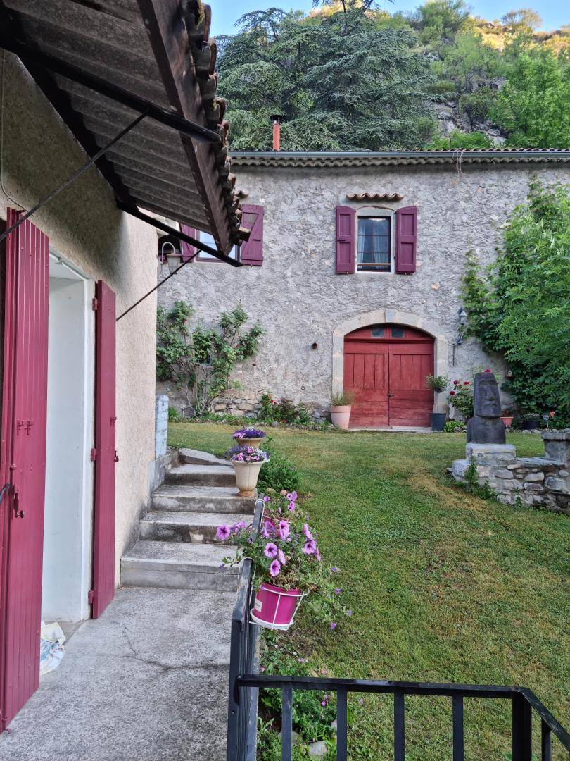 44 M² Gîte ∙ 1 Chambre ∙ 2 Personnes - Alpes-de-Haute-Provence