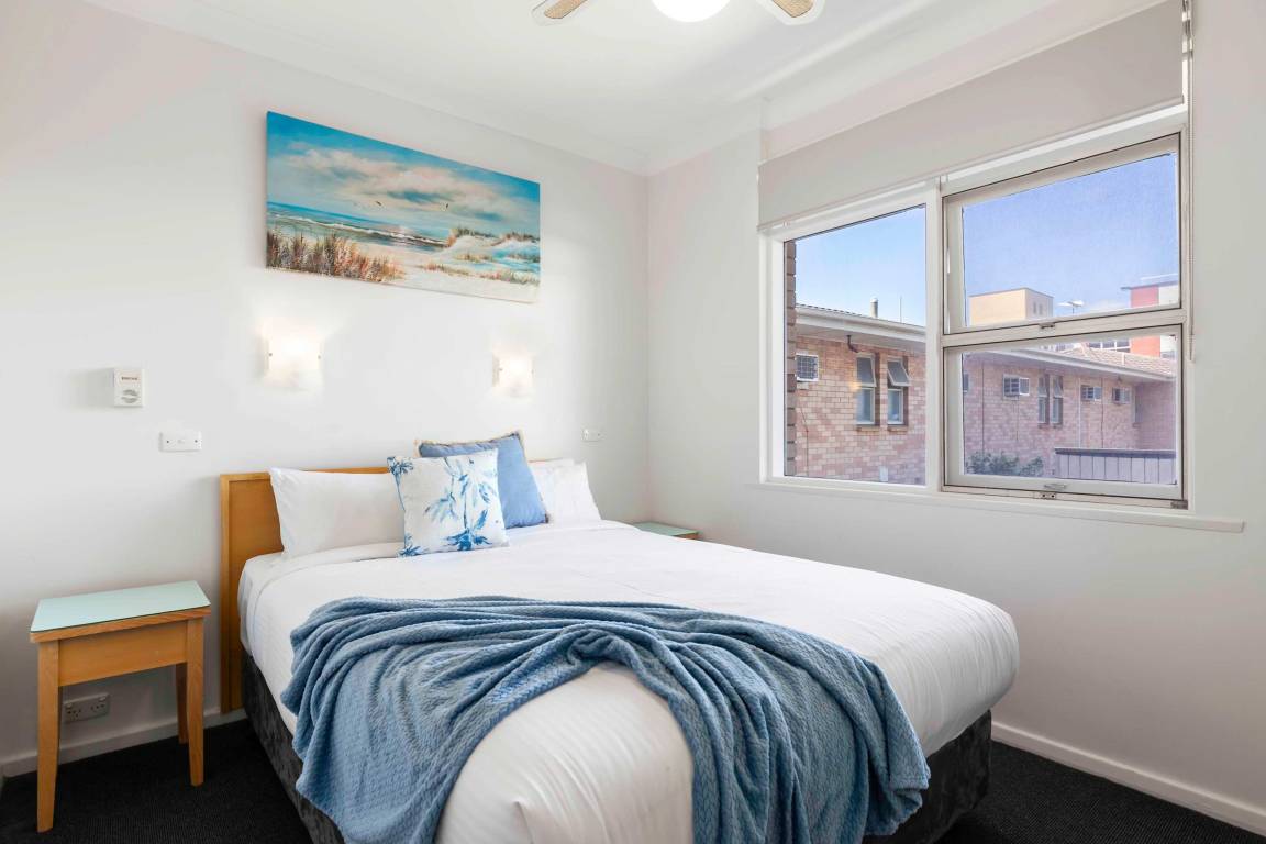 44 M² Apartment ∙ 1 Bedroom ∙ 3 Guests - Glenelg