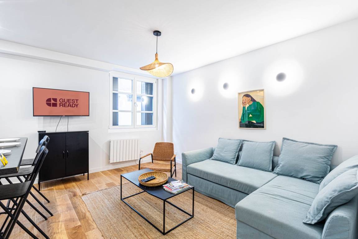 65 M² Apartment ∙ 3 Bedrooms ∙ 6 Guests - Gare du Nord - Paris