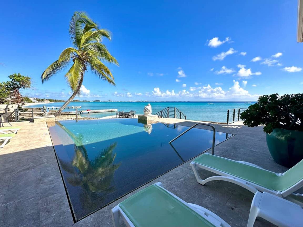 60 M² Condo ∙ 1 Bedroom ∙ 2 Guests - West Bay
