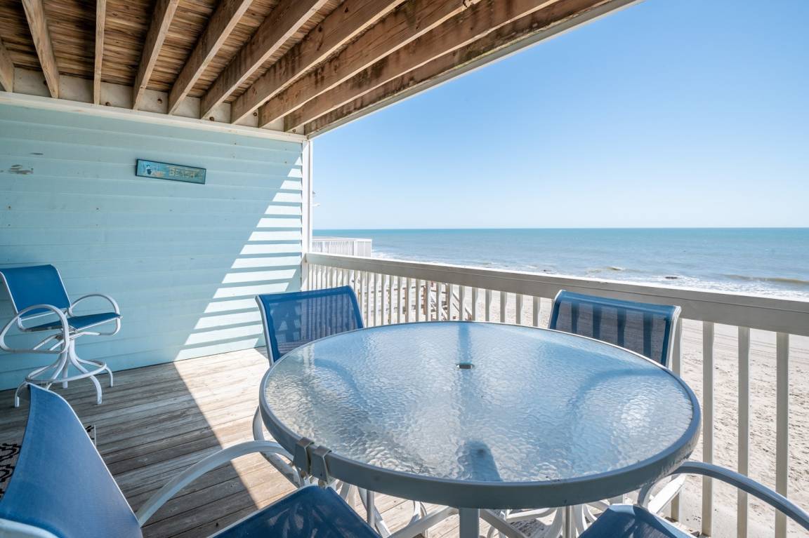 Condo ∙ 3 Bedrooms ∙ 9 Guests - Bald Head Island, NC
