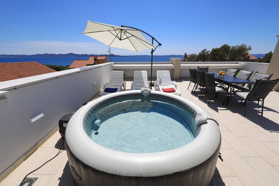100 M² Apartment ∙ 3 Bedrooms ∙ 8 Guests - Zadar
