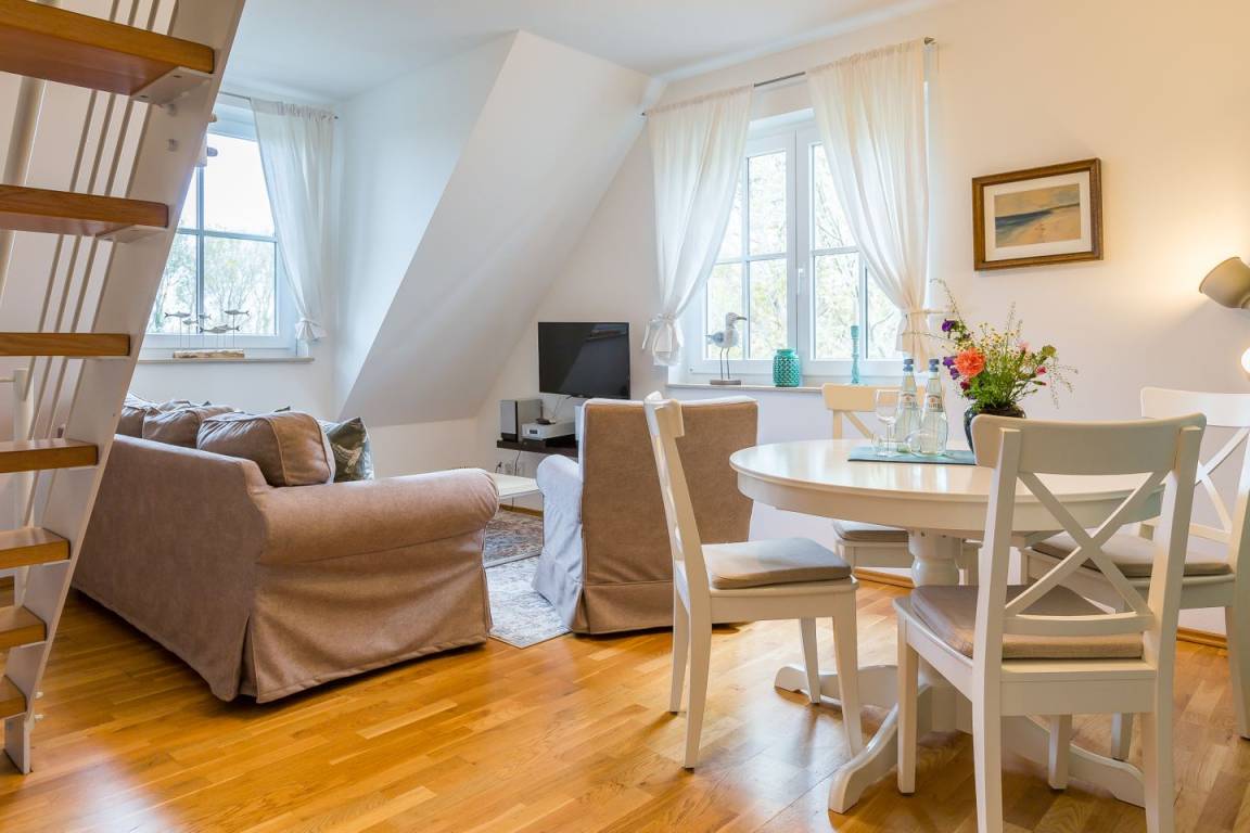 60 M² Ferienwohnung ∙ 2 Schlafzimmer ∙ 4 Gäste - Ahrenshoop