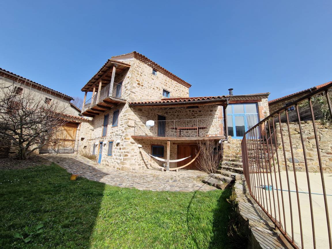 230 M² Maison De Vacances ∙ 4 Chambres ∙ 8 Personnes - Brioude