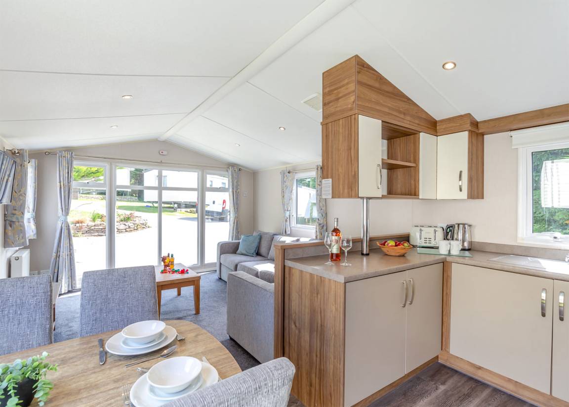 Caravan ∙ 2 Bedrooms ∙ 6 Guests - Suffolk