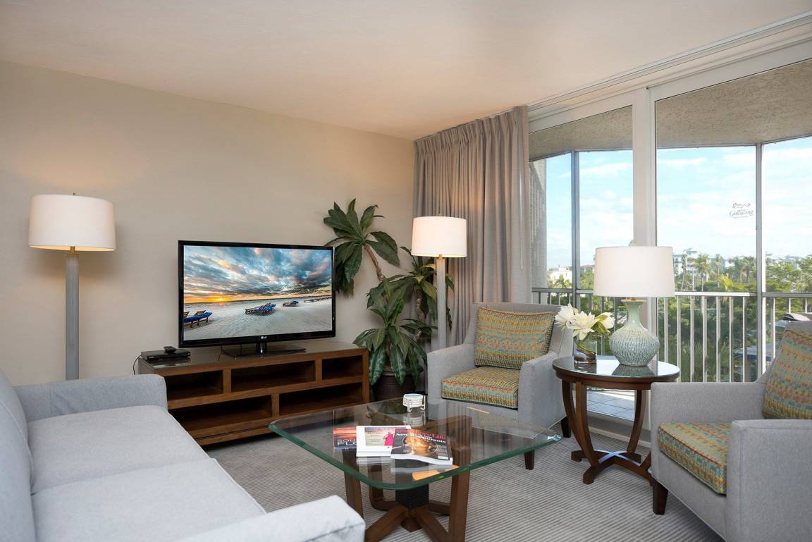 Condo ∙ 3 Bedrooms ∙ 8 Guests - Fort Myers Beach, FL