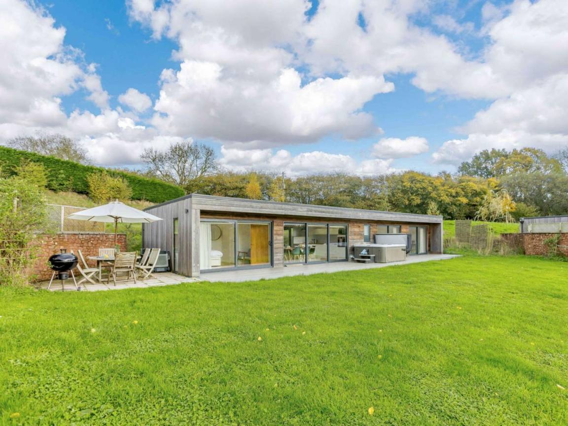 Lodge ∙ 3 Bedrooms ∙ 6 Guests - Devon