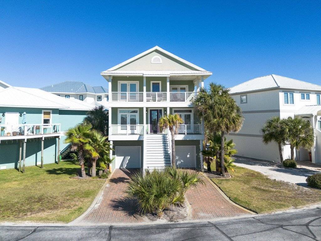 House ∙ 3 Bedrooms ∙ 6 Guests - Navarre, FL